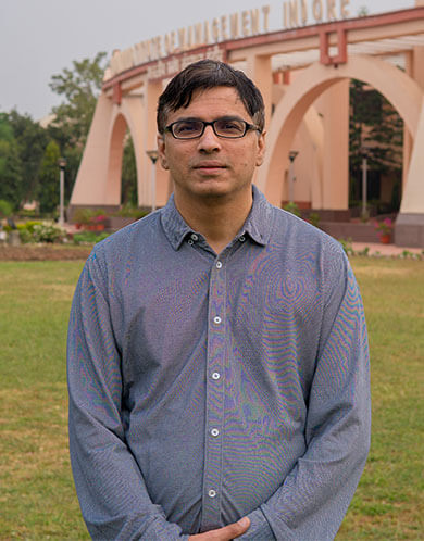 Manish Popli – IIM Indore